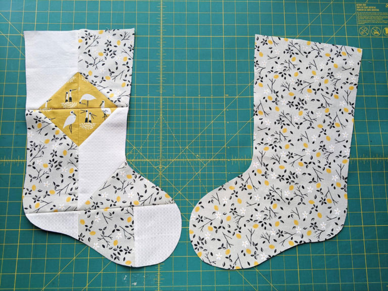 FREE Quilted Christmas Stocking Pattern - Suzy Quilts