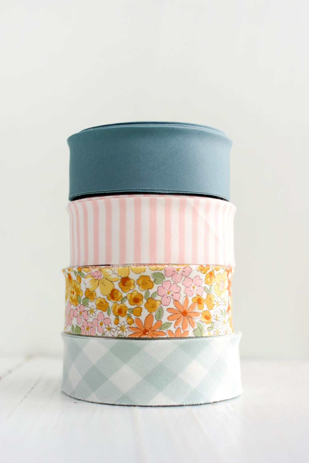 How to Make Bias Binding (with Video Tutorial!) - Suzy Quilts