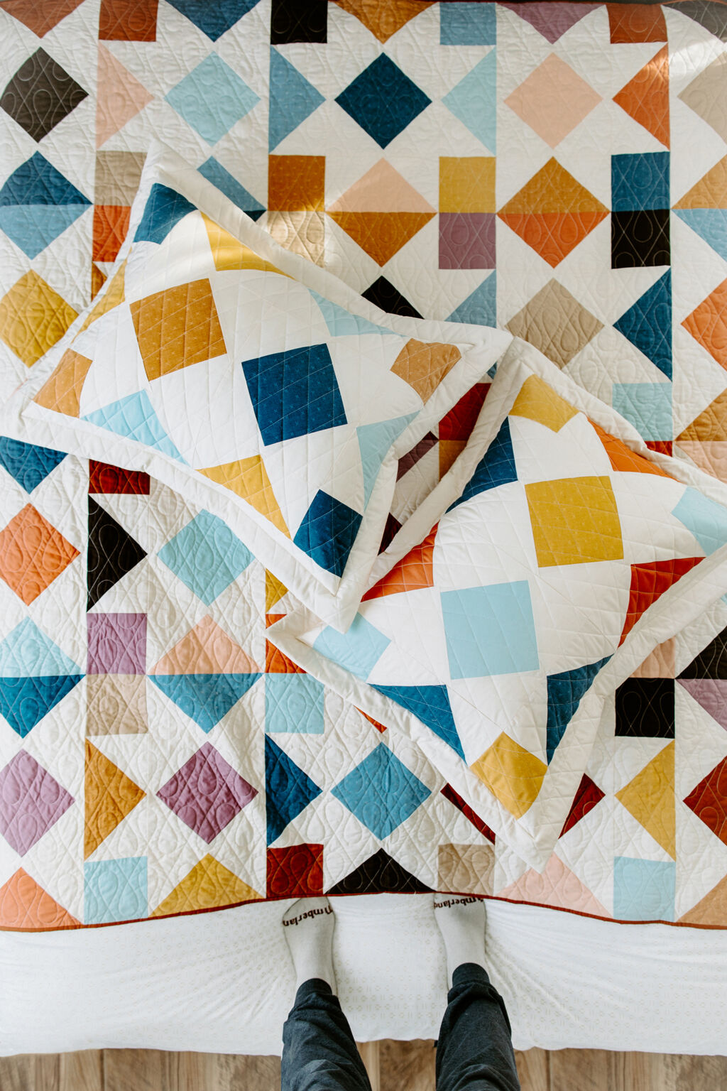 Quilted Shams Tutorial with the Starling Pattern - Suzy Quilts