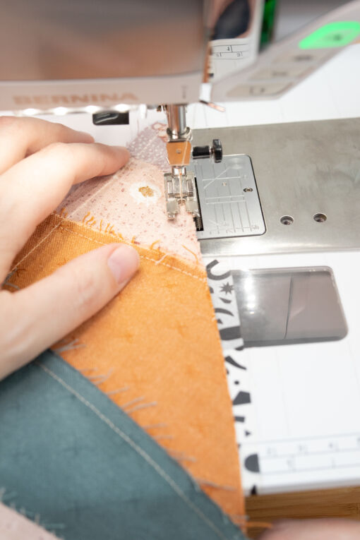 5 Reasons to Stay Stitch a Quilt - Suzy Quilts