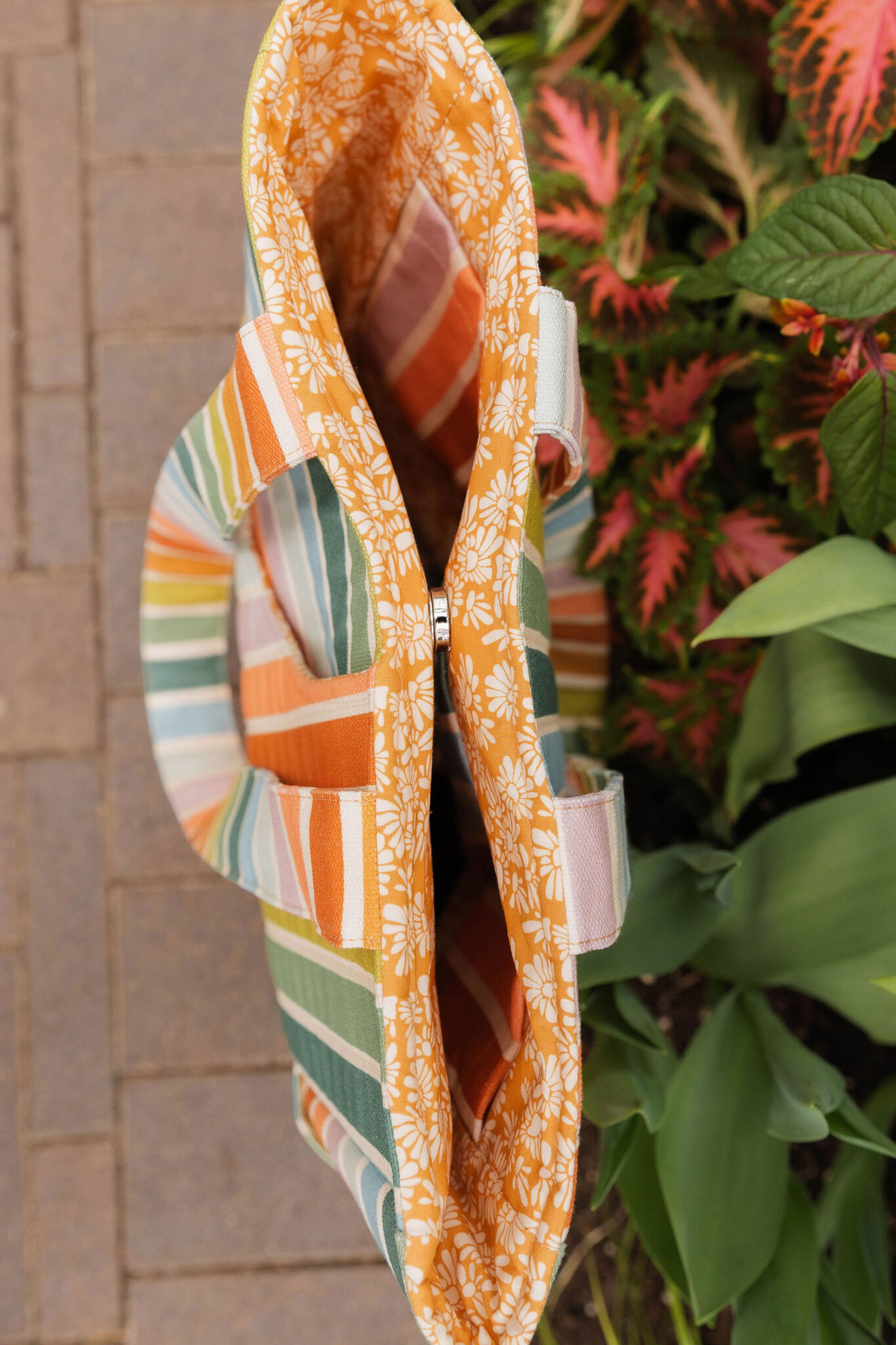 Free Pickleball Bag Pattern With Slow Summer Fabric - Suzy Quilts